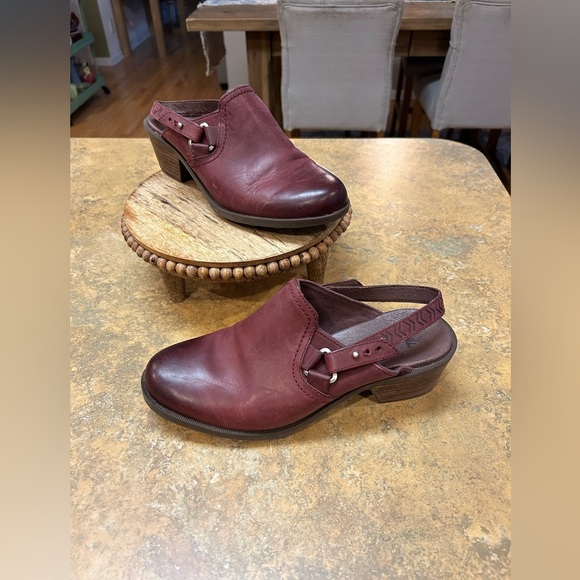 Teva | Shoes | Teva Foxy Sling Back Burgundy Red Leather Clogs | Poshmark